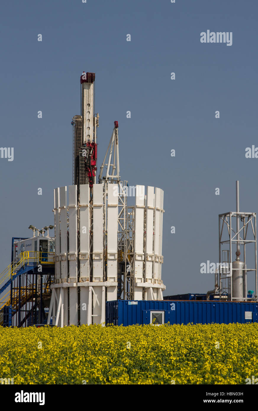 PR Marriot mobile Rig 50, A Drillmec HH-220, Bought For Cuadrilla ...