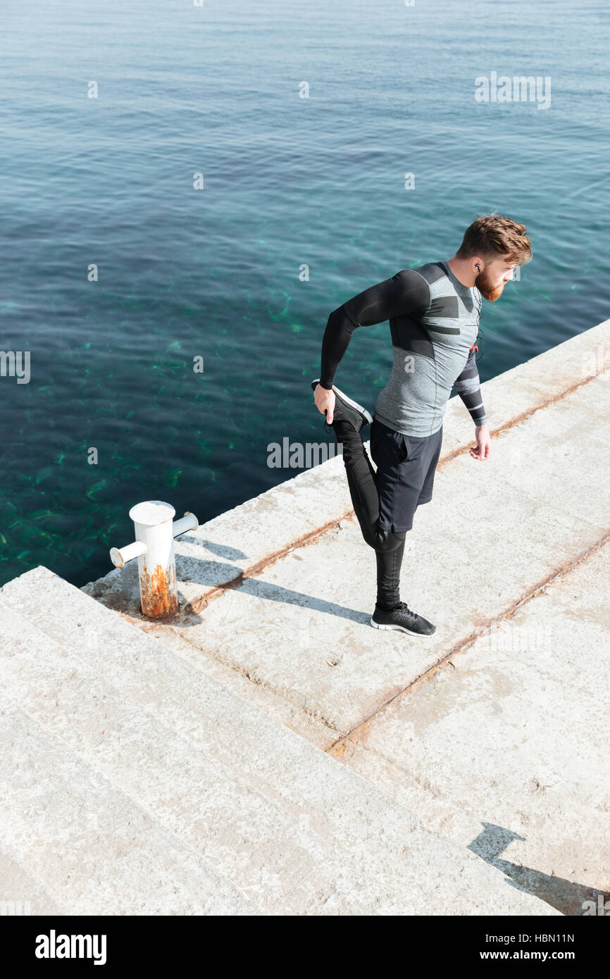 Fitness man sideways hi-res stock photography and images - Alamy