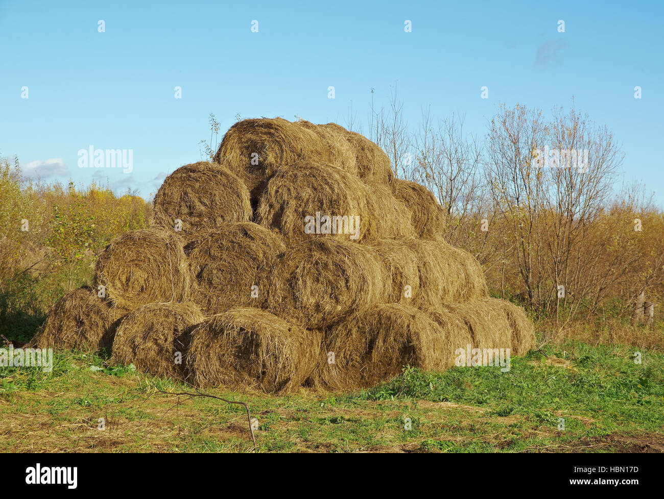 Hay pyramid hi-res stock photography and images - Alamy