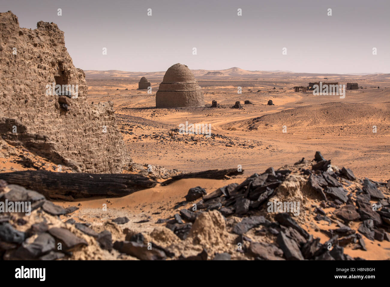 Dongola mosque sudan hi-res stock photography and images - Alamy