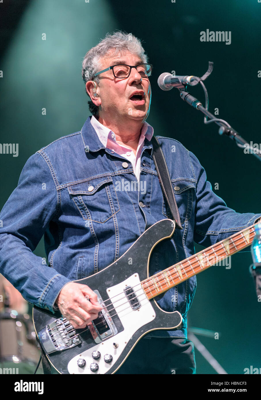 Graham Gouldman of 10cc performing at Wychwood Festival, Cheltenham ...