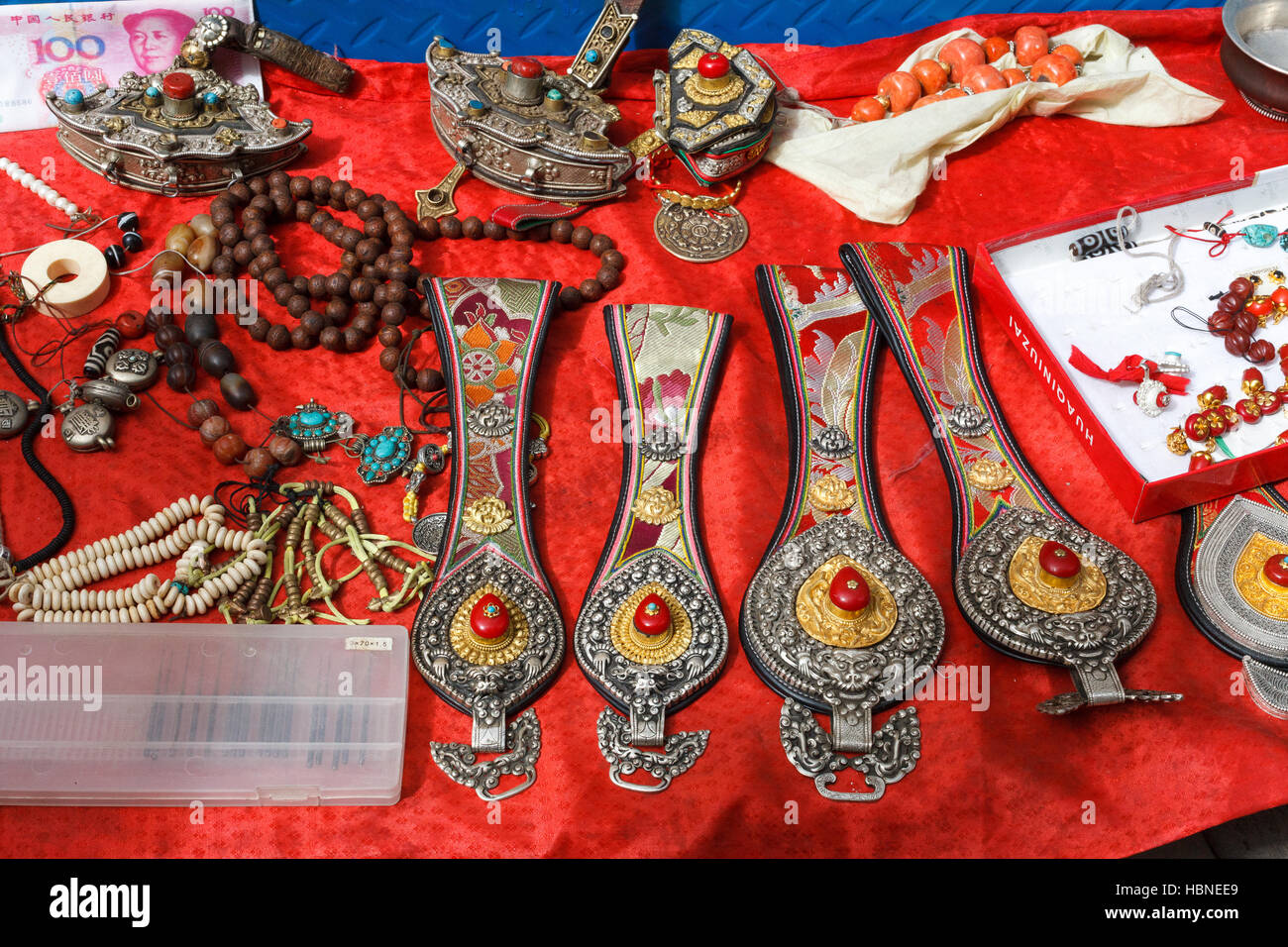 Tibetan market hi-res stock photography and images - Alamy