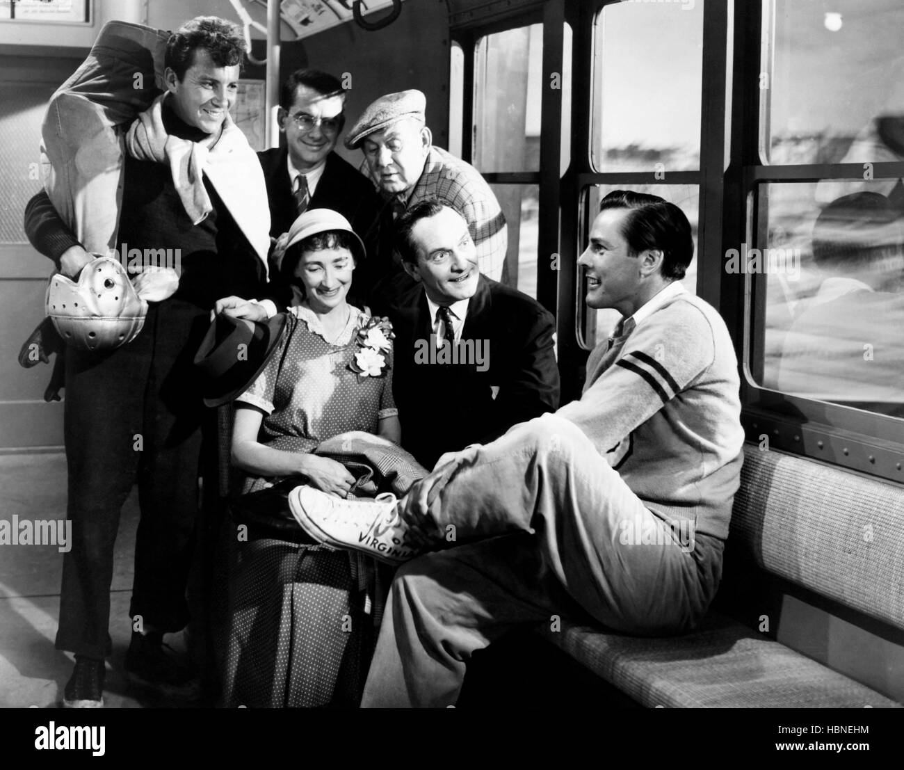 DEATH OF A SALESMAN, from left, Cameron Mitchell, Don Keefer, Mildred ...