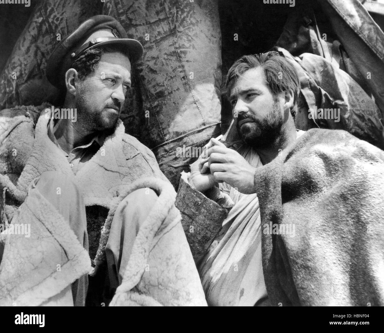 DESERT PATROL, (aka SEA OF SAND), from left: John Gregson, Michael ...