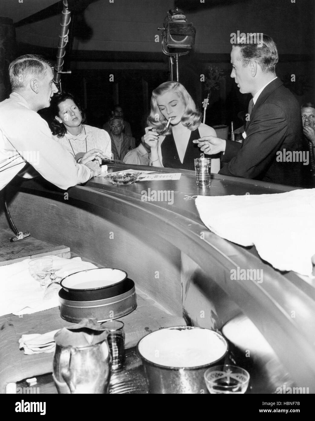 Lizabeth scott and humphrey bogart hi-res stock photography and images ...