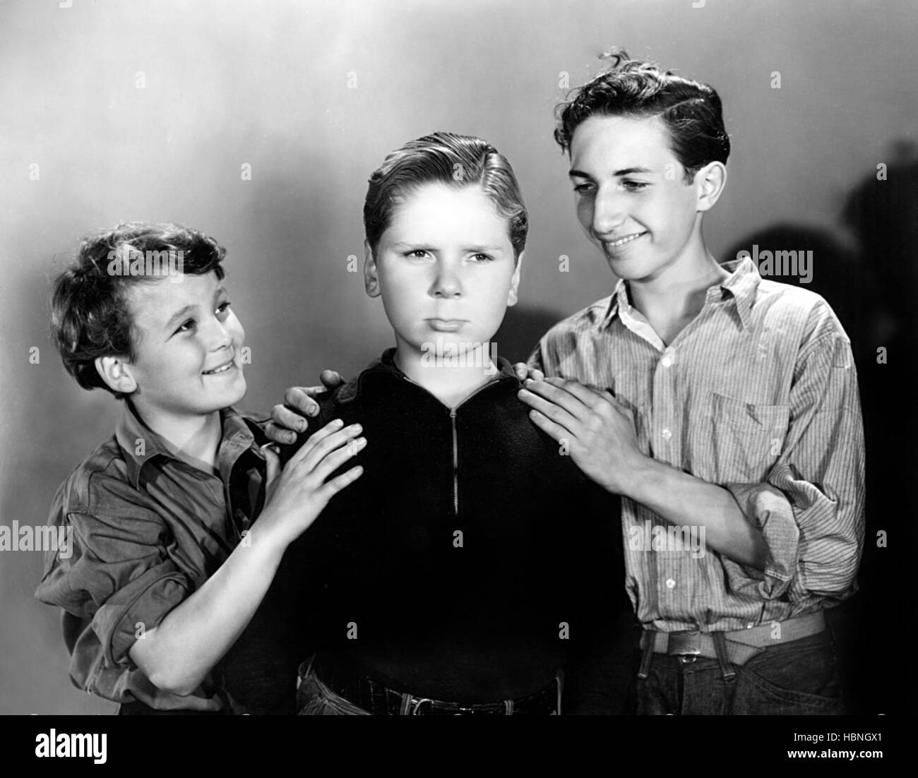 DINKY, center: Jackie Cooper, right: Sidney Miller, 1935. ph: Bert ...