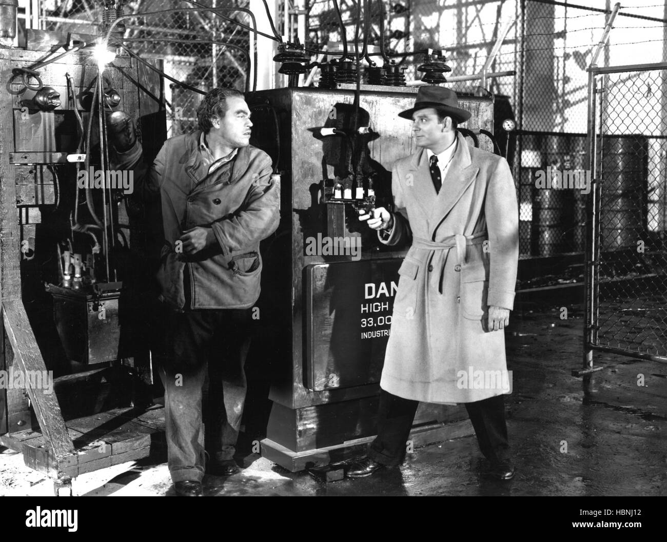 DICK TRACY'S DILEMMA, Jack Lambert, Ralph Byrd, 1947 Stock Photo - Alamy