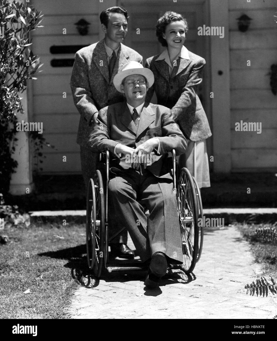 DR. KILDARE GOES HOME, Lew Ayres, Lionel Barrymore, Laraine Day, 1940 Stock Photo - Alamy