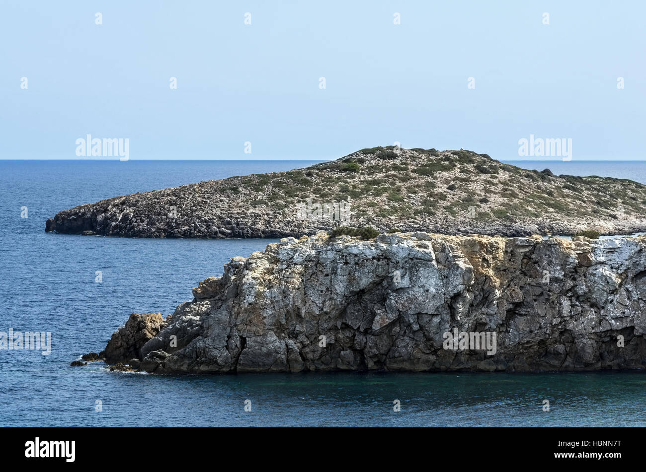 Rocky islands hi-res stock photography and images - Alamy