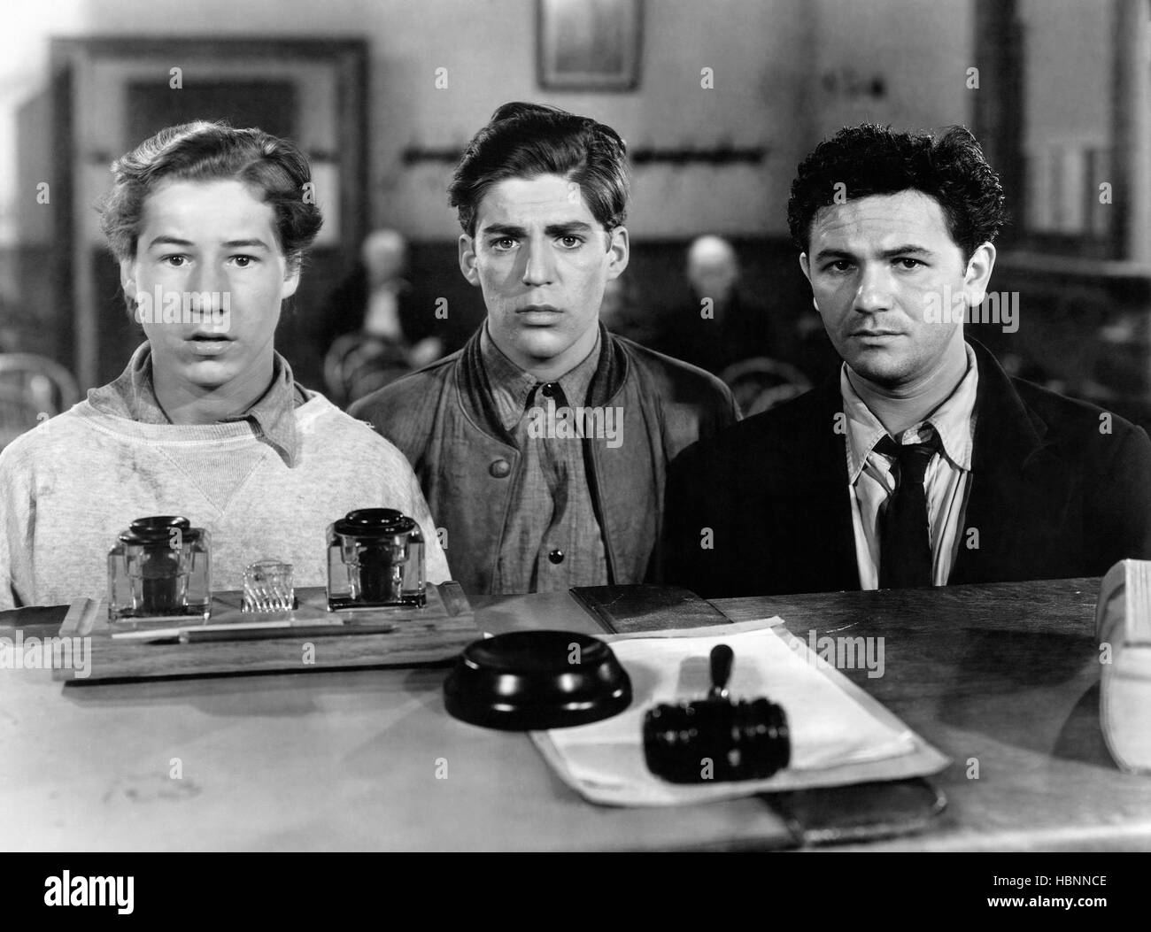 DUST BE MY DESTINY, from left, Bobby Jordan, Billy Halop, John Garfield ...