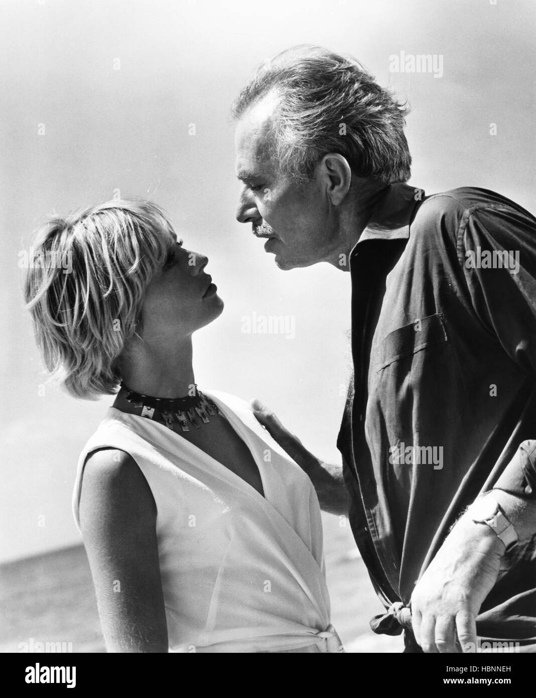 DUFFY, from left: Susannah York, James Mason, 1968 Stock Photo - Alamy