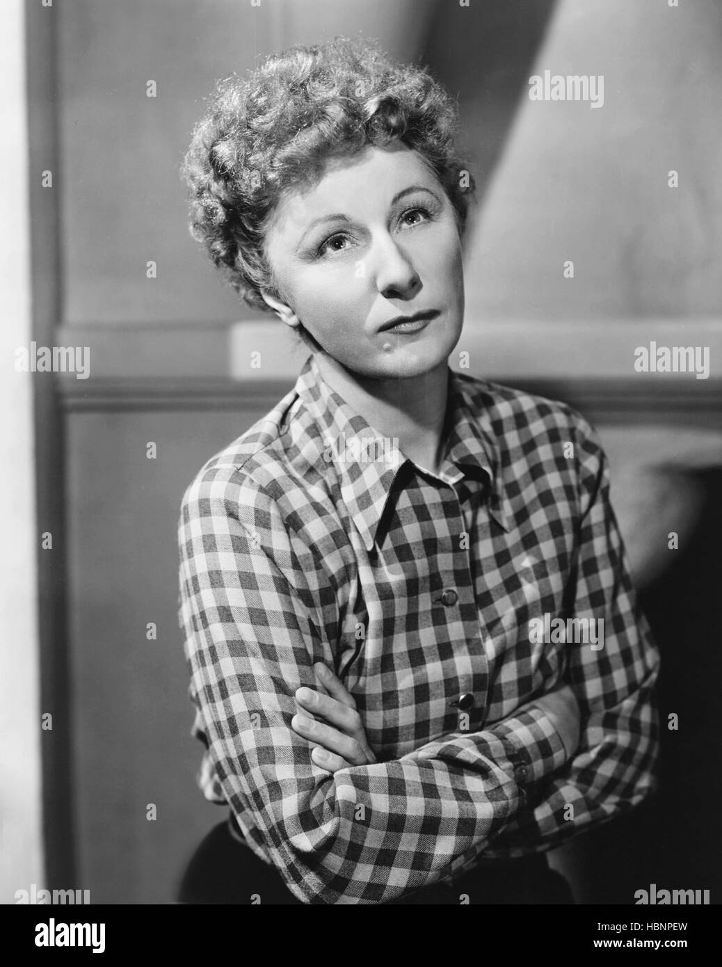 EDGE OF DARKNESS, Judith Anderson, 1943 Stock Photo - Alamy
