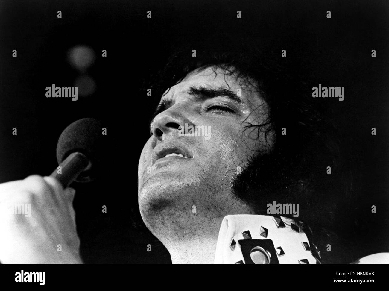 ELVIS ON TOUR, Elvis Presley, 1972 Stock Photo - Alamy