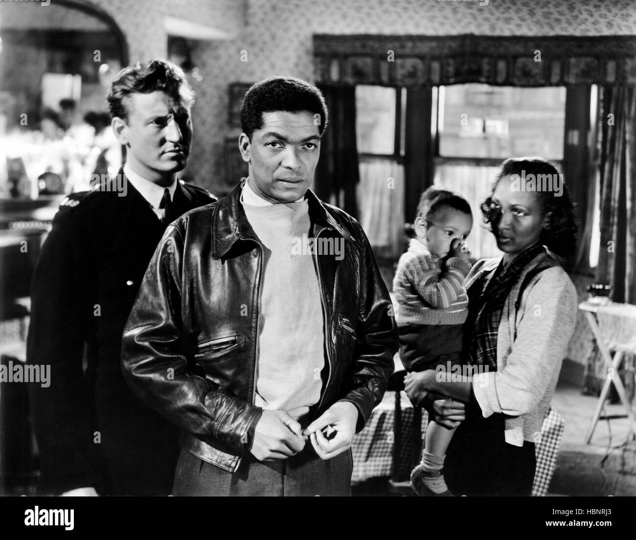 EMERGENCY CALL, (aka THE HUNDRED HOUR HUNT), from center left, Earl ...