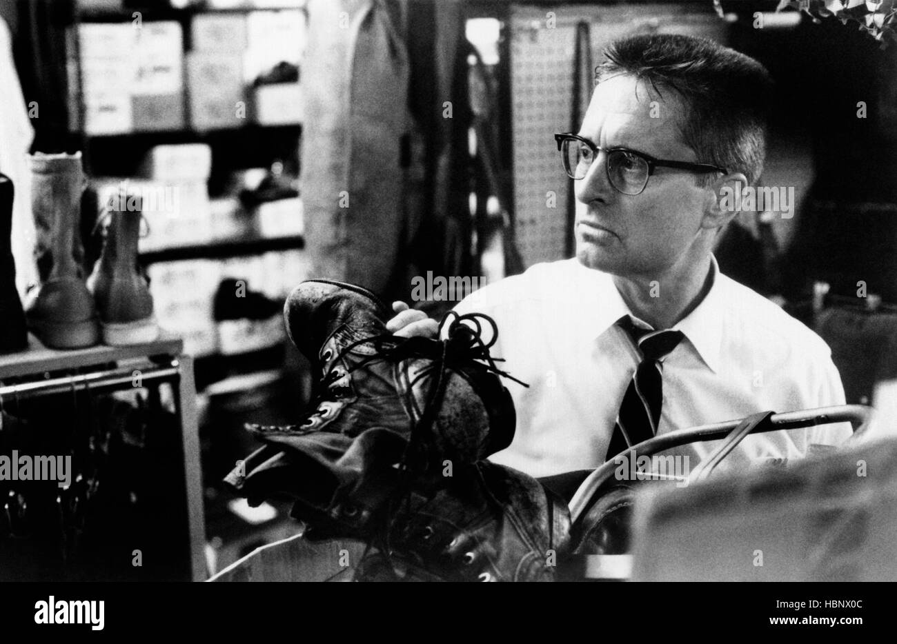 FALLING DOWN, Michael Douglas, 1993, ©Warner Brothers/courtesy Everett ...