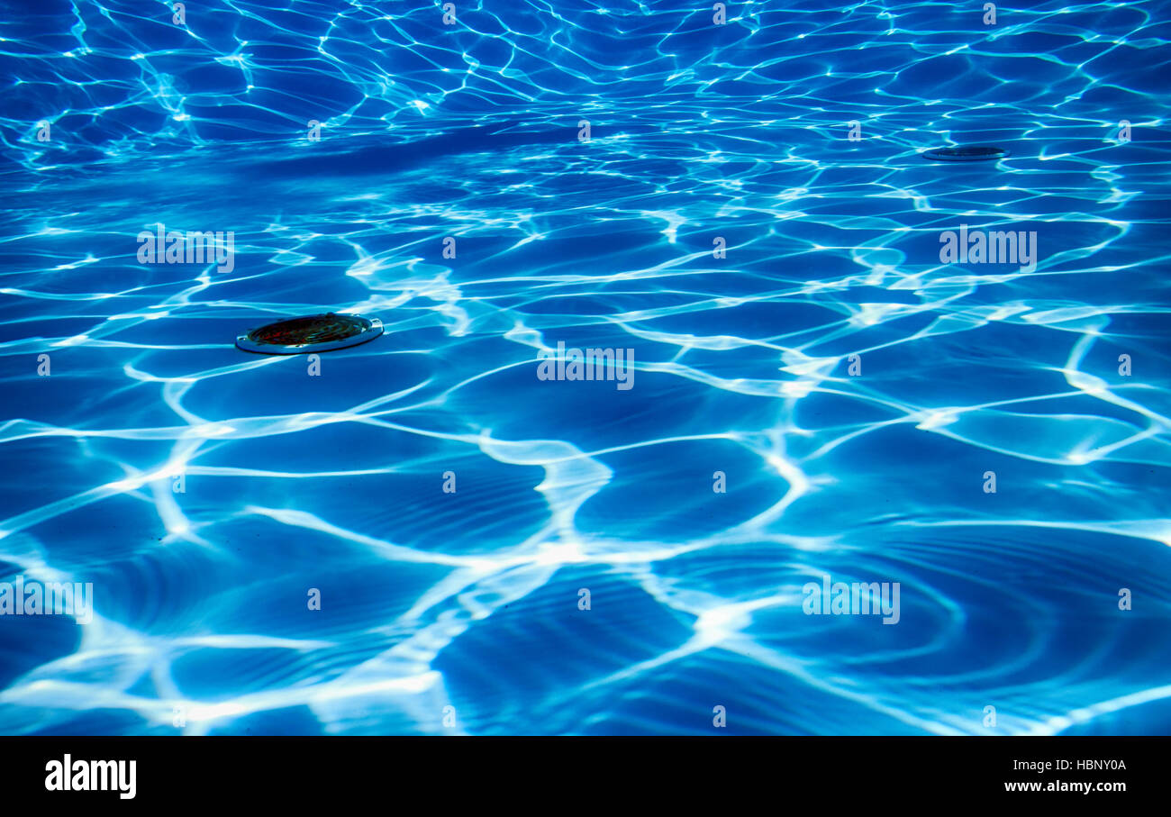 Schwimmbad unter wasser hi-res stock photography and images - Alamy