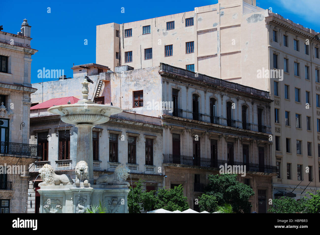 Old buildings in Havana Cuba Stock Photo - Alamy