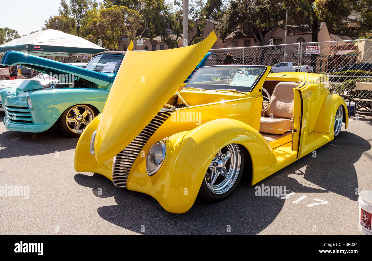 1937 ford convertible coupe hi-res stock photography and images - Alamy