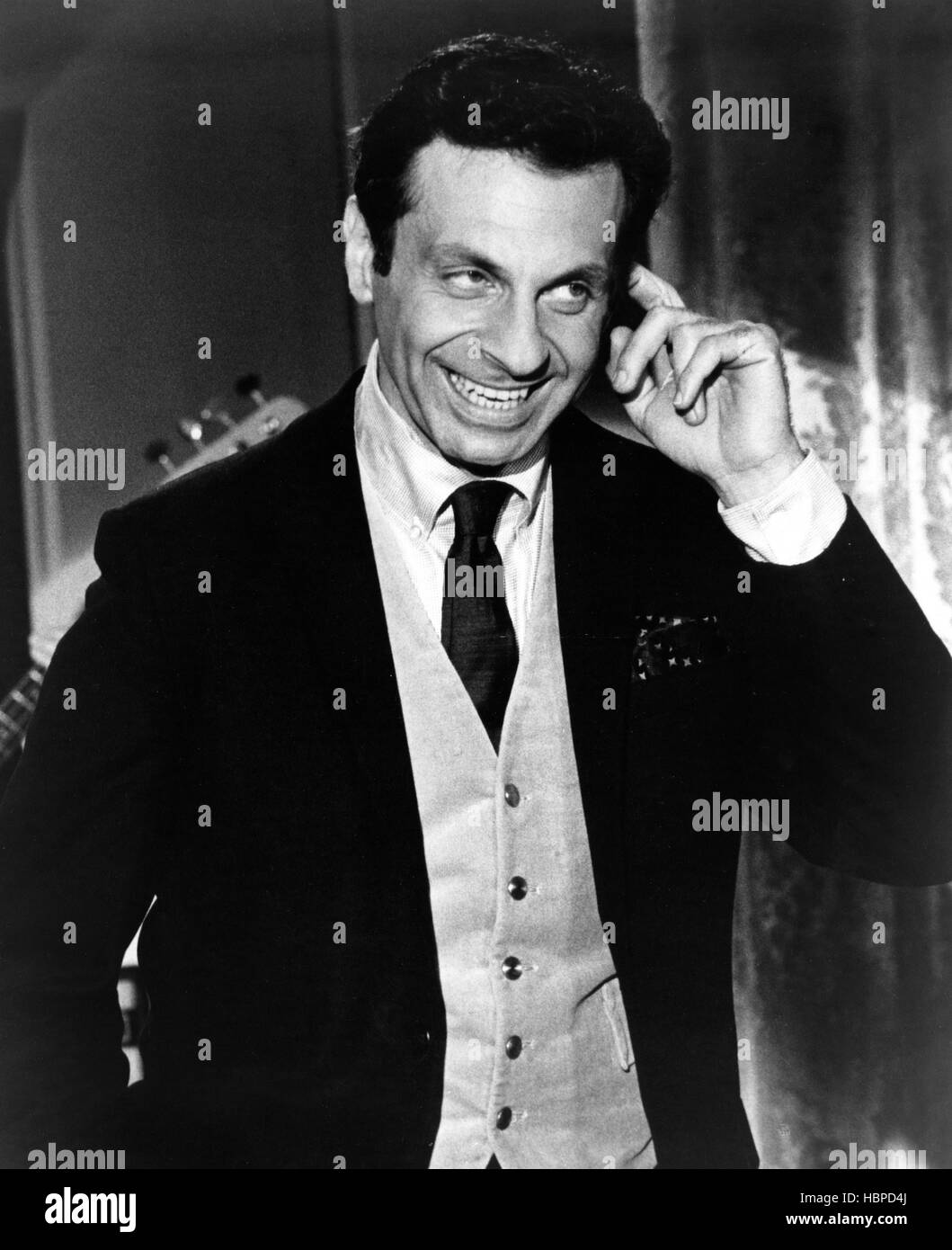 DOCTOR, YOU'VE GOT TO BE KIDDING!, Mort Sahl, 1967 Stock Photo - Alamy