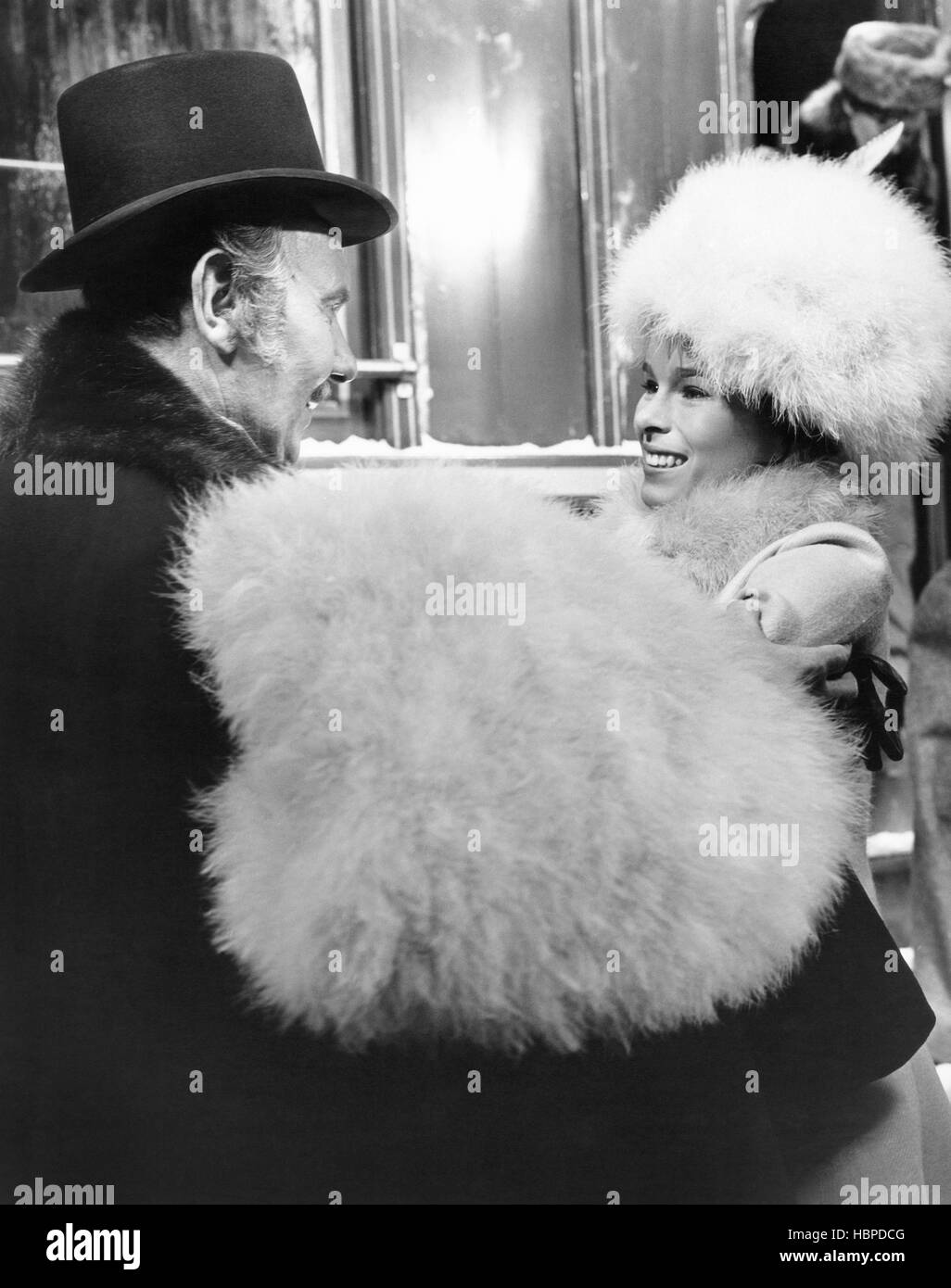DOCTOR ZHIVAGO, from left: Ralph Richardson, Geraldine Page, 1965 Stock ...