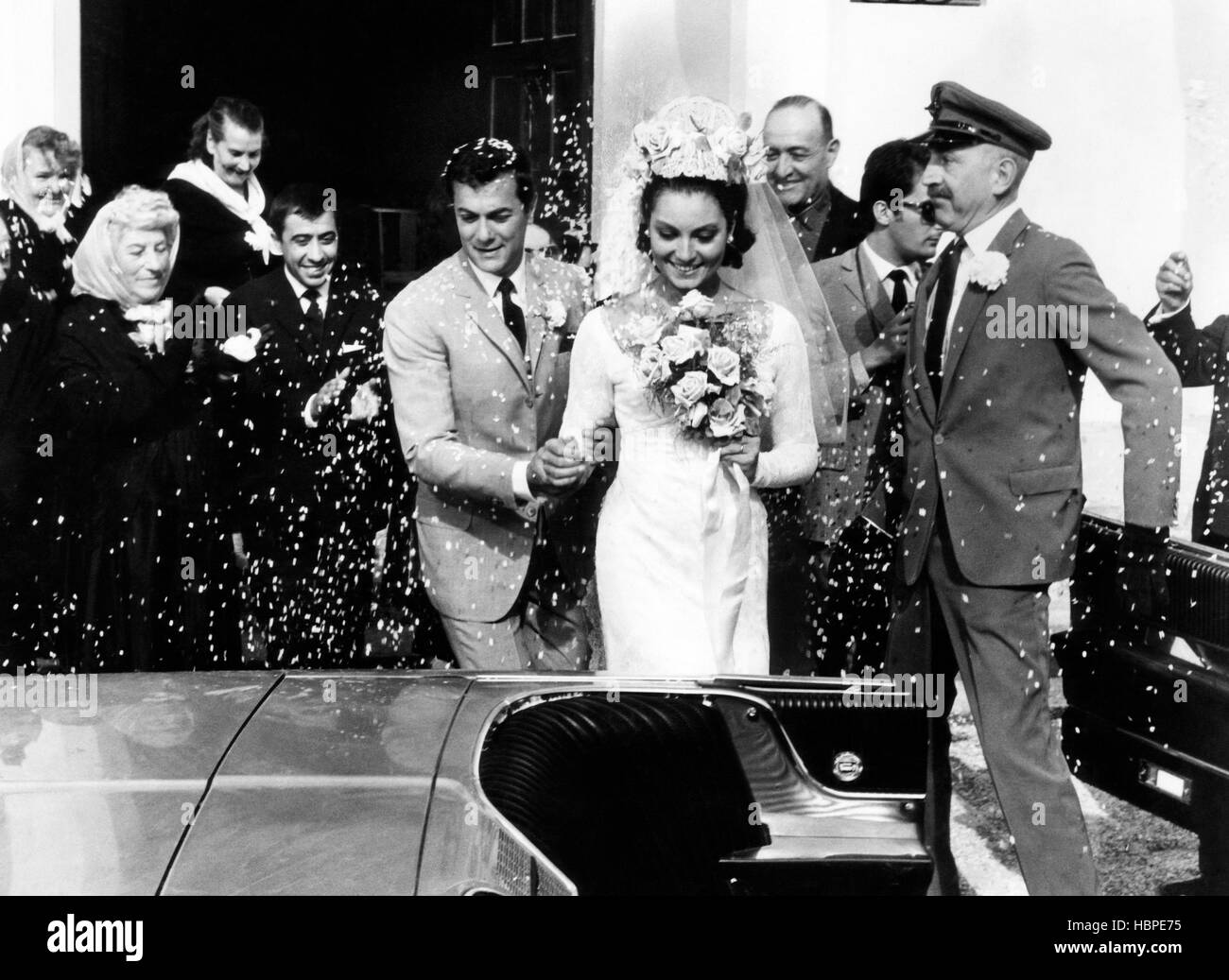 DROP DEAD DARLING, (aka ARRIVEDERCI, BABY), Tony Curtis, Rosanna Schiaffino, Lionel Jeffries ...