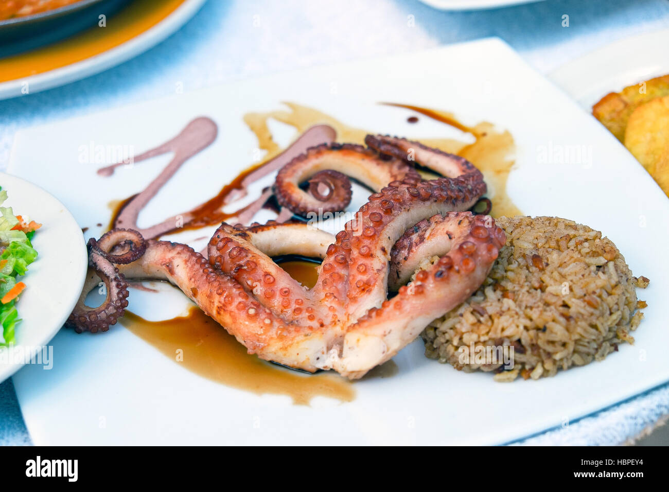 Octopus food eat hi-res stock photography and images - Alamy