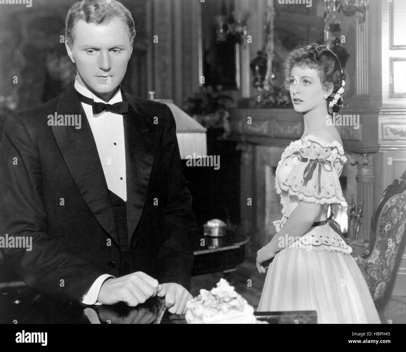 EXPERIMENT PERILOUS, from left: George N. Neise, Hedy Lamarr, 1944 ...