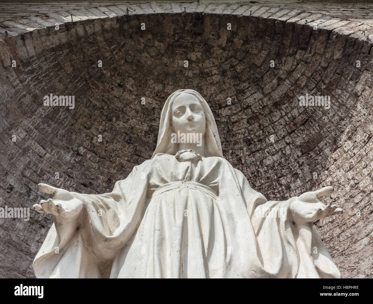 Our lady queen of peace hi-res stock photography and images - Alamy