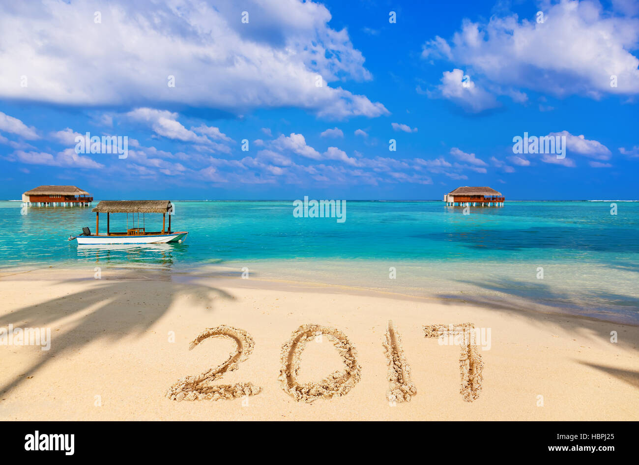Numbers 2017 on beach Stock Photo - Alamy