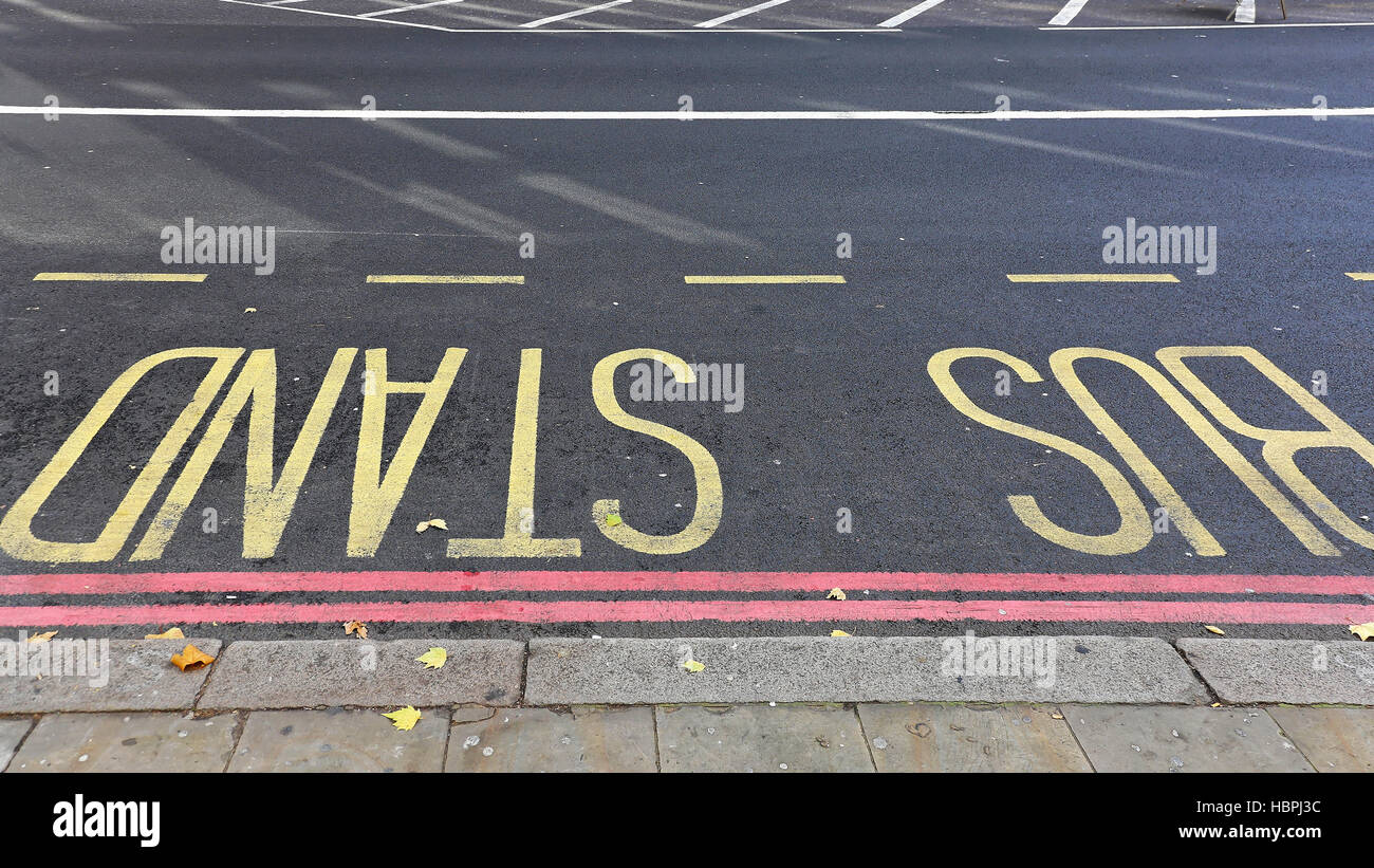 Bus stand hi-res stock photography and images - Alamy