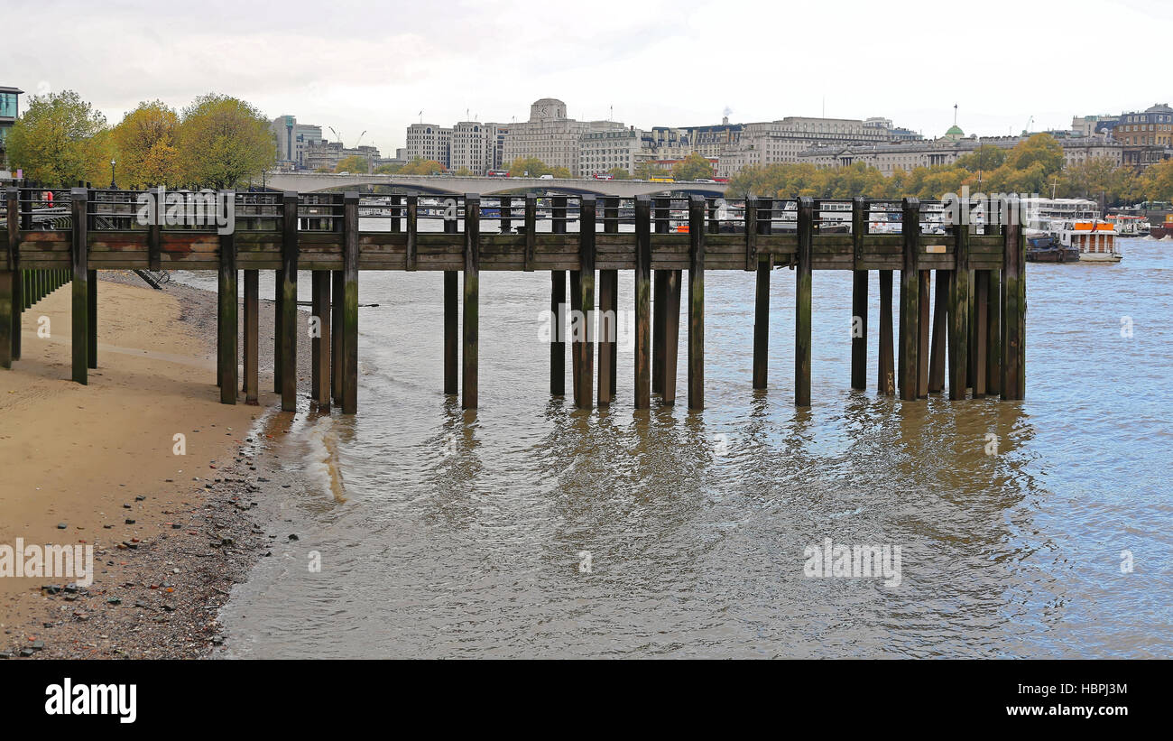 Jetty in London Stock Photo - Alamy
