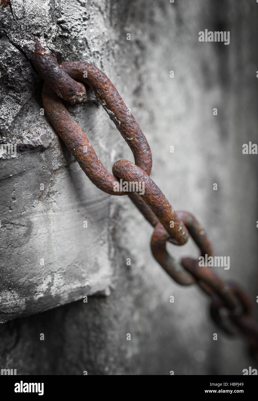 Anchor chain vertical hi-res stock photography and images - Alamy