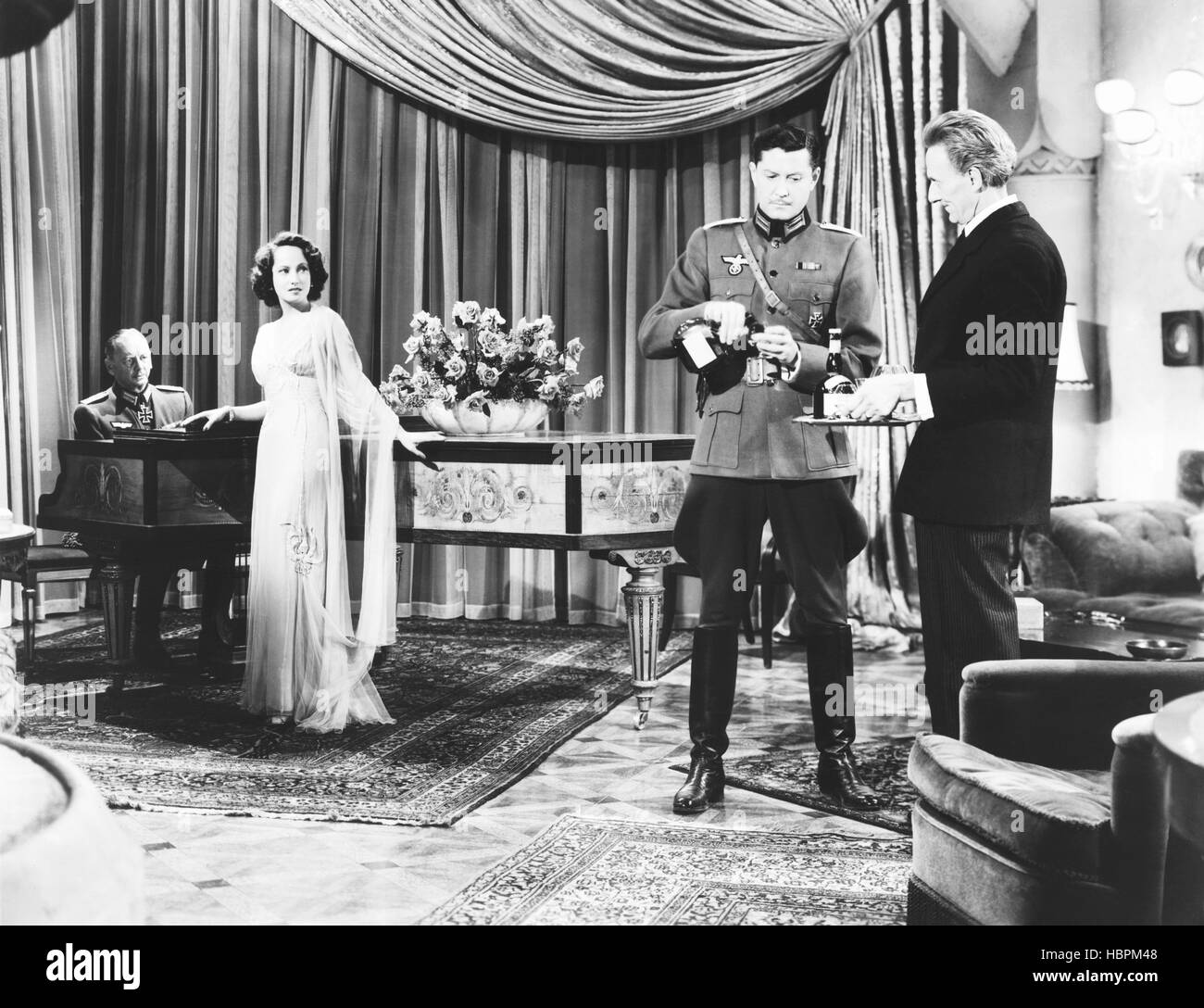 FIRST COMES COURAGE, from left: Reinhold Schunzel, Merle Oberon, Carl ...