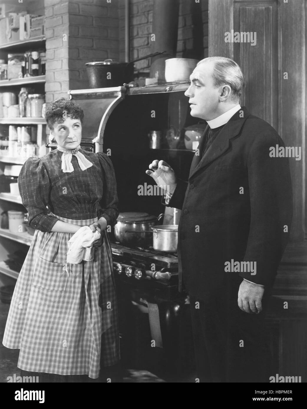 FIGHTING FATHER DUNNE, from left: Una O'Connor, Pat O'Brien, 1948 Stock ...