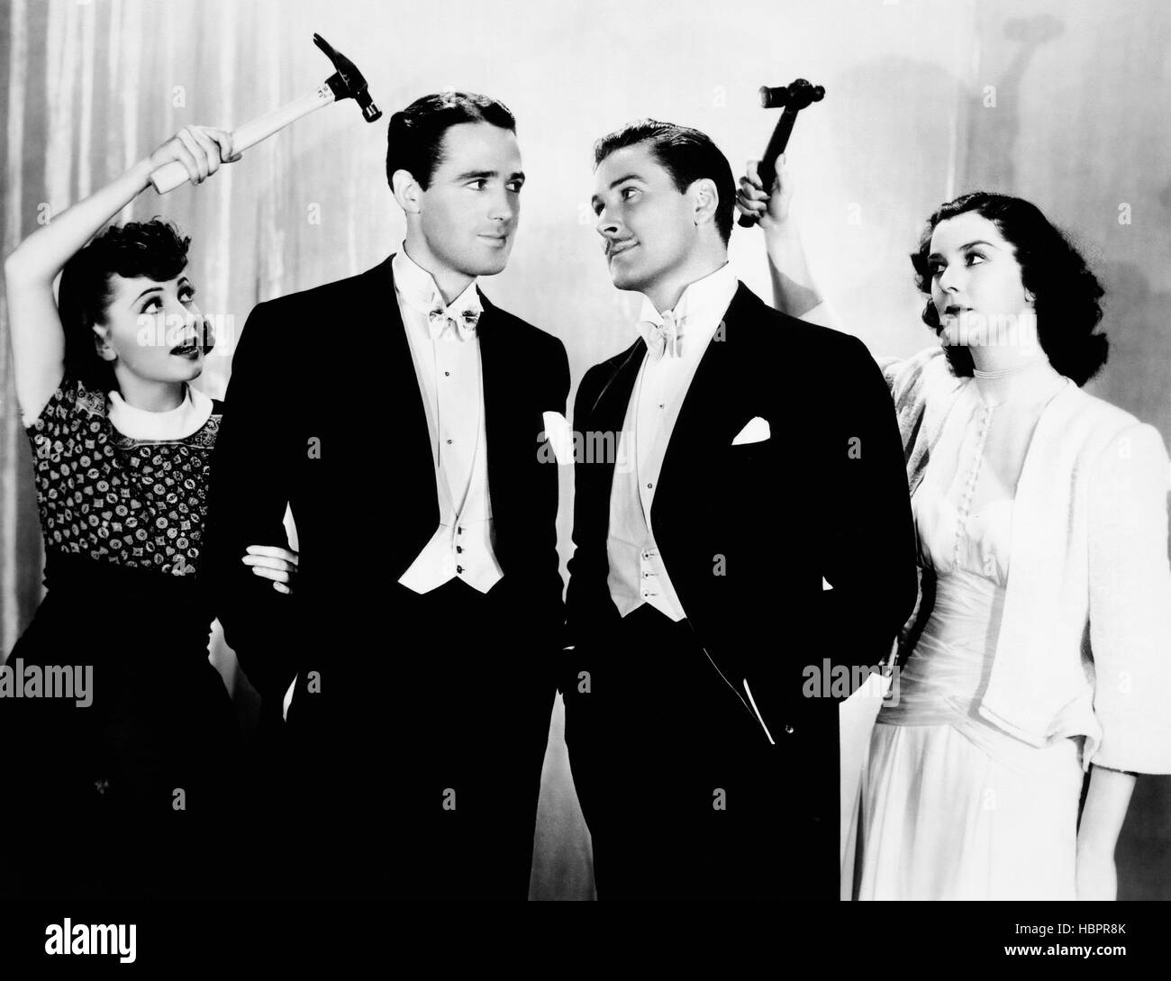FOUR'S A CROWD, from left: Olivia de Havilland, Patric Knowles, Errol ...