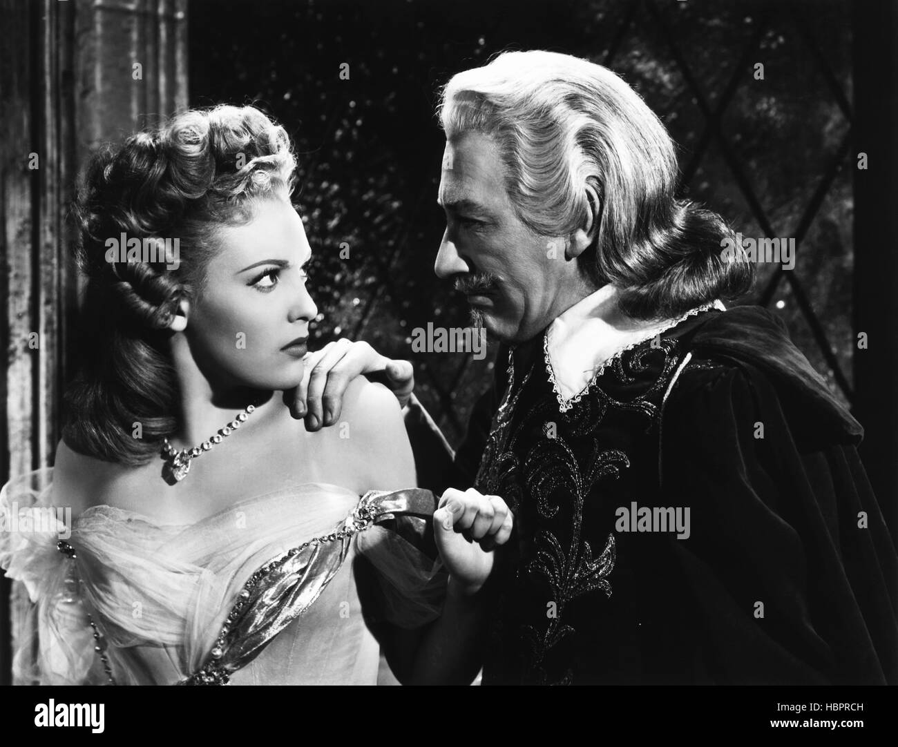 FOREVER AMBER, from left, Linda Darnell, Richard Haydn, 1947, TM ...