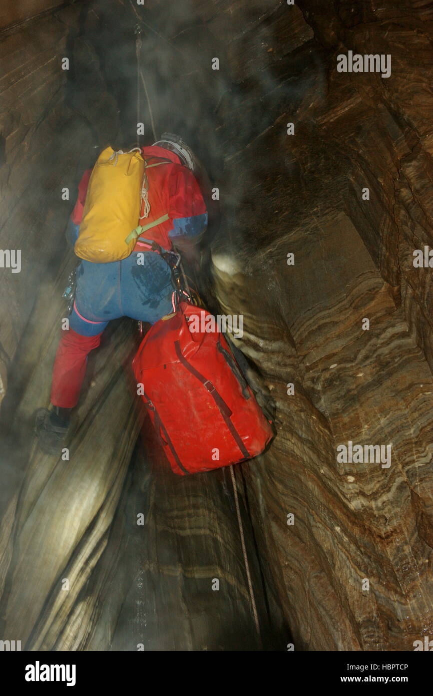 Cavers abseiling hi-res stock photography and images - Alamy