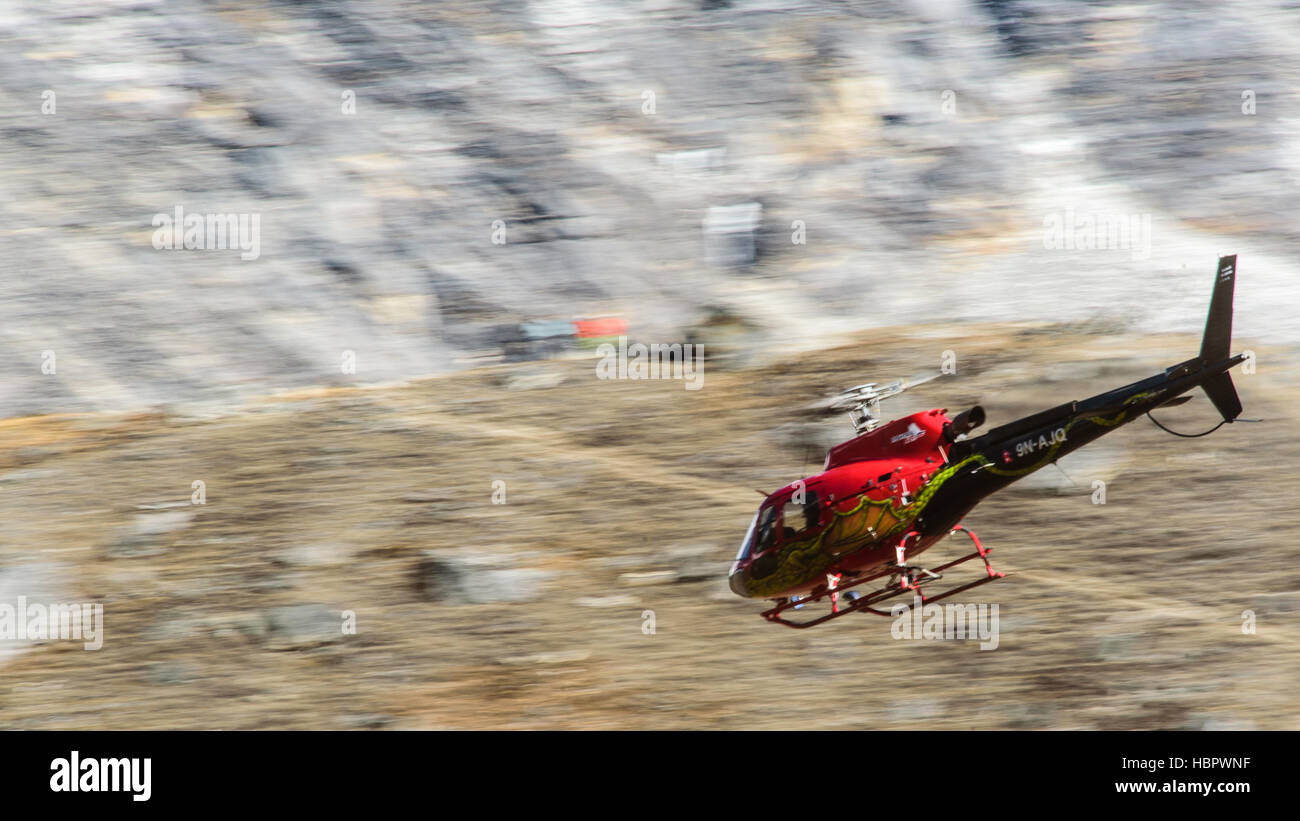 Mountain Rescue helicopter along the Everst Base Camp route in ...