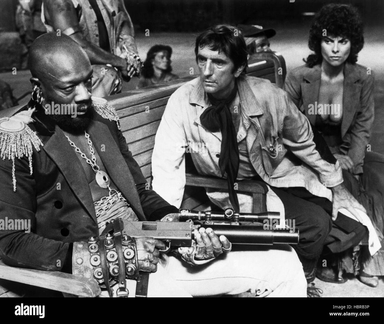 ESCAPE FROM NEW YORK, Isaac Hayes, Harry Dean Stanton, Adrienne Barbeau ...