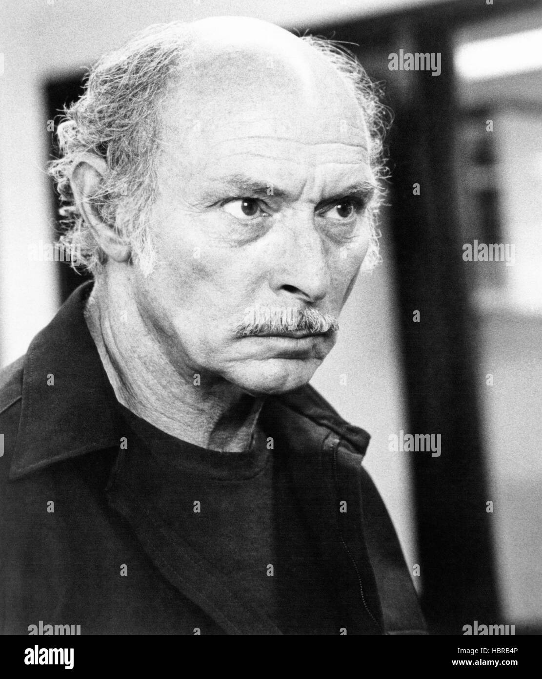 ESCAPE FROM NEW YORK, Lee Van Cleef, 1981. ©AVCO Embassy Pictures ...