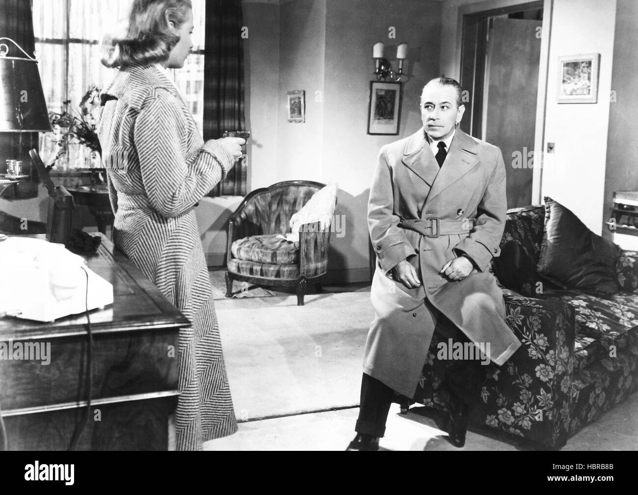 ESCAPE ROUTE, (aka I'LL GET YOU), from left: Sally Gray, George Raft ...