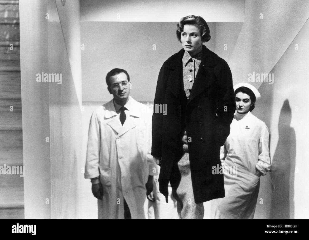 EUROPA '51, (aka THE GREATEST LOVE), Antonio Pietrangeli (left), Ingrid ...