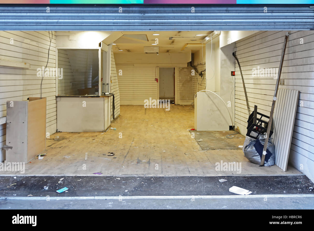 Empty Shop Stock Photo - Alamy Empty Shop Stock Photo - Alamy