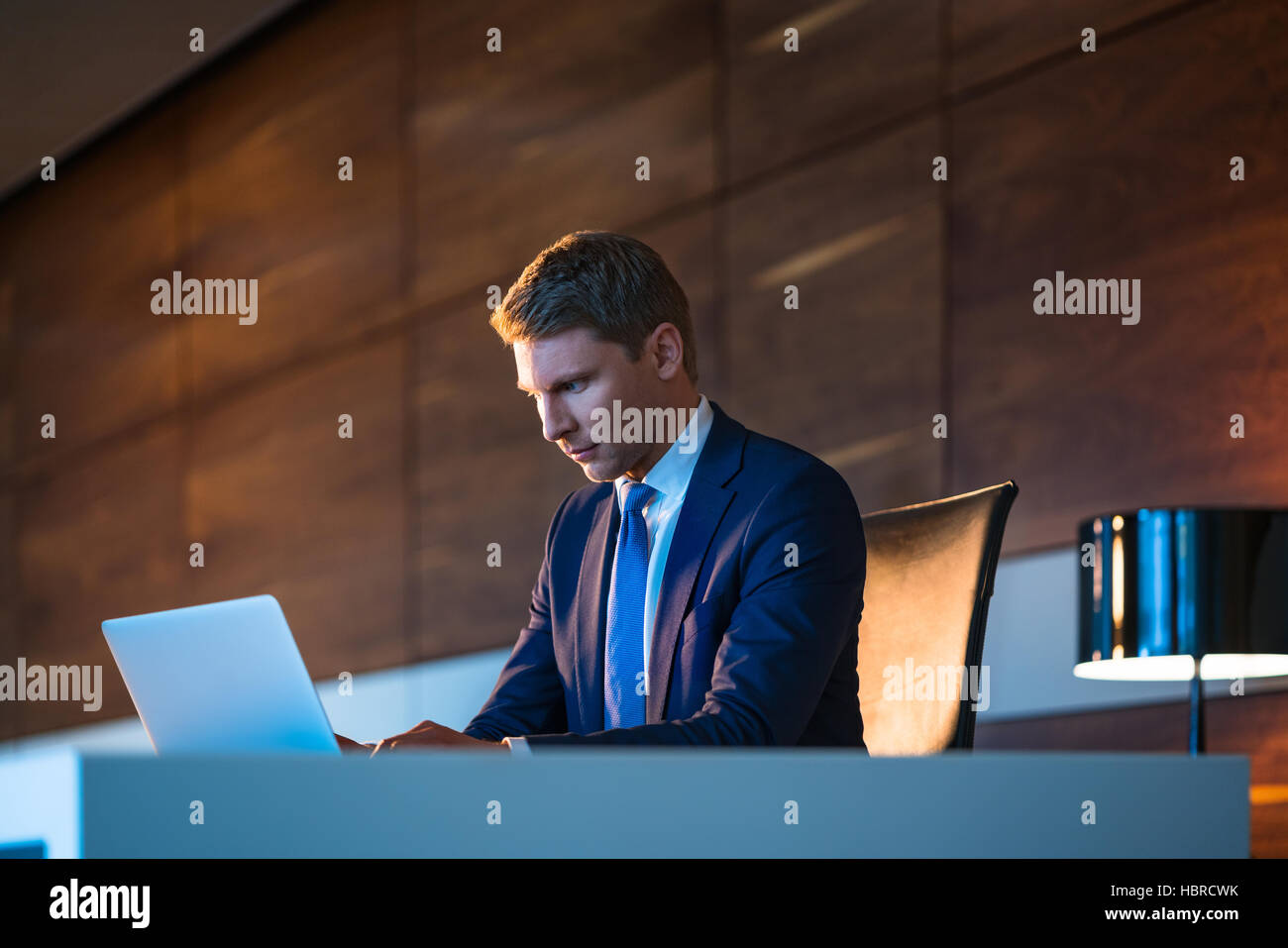 Busy head hi-res stock photography and images - Alamy