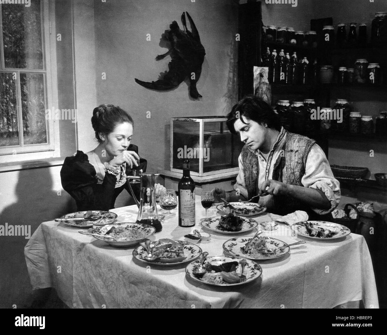 THE FIXER, from left, Elizabeth Hartman, Alan Bates, 1968 Stock Photo ...