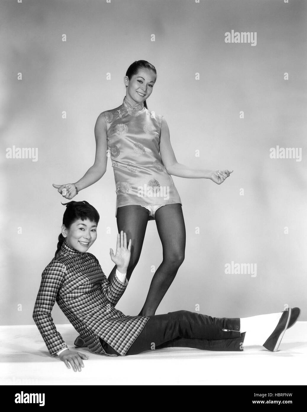 FLOWER DRUM SONG, Miyoshi Umeki, Nancy Kwan, 1961 Stock Photo - Alamy