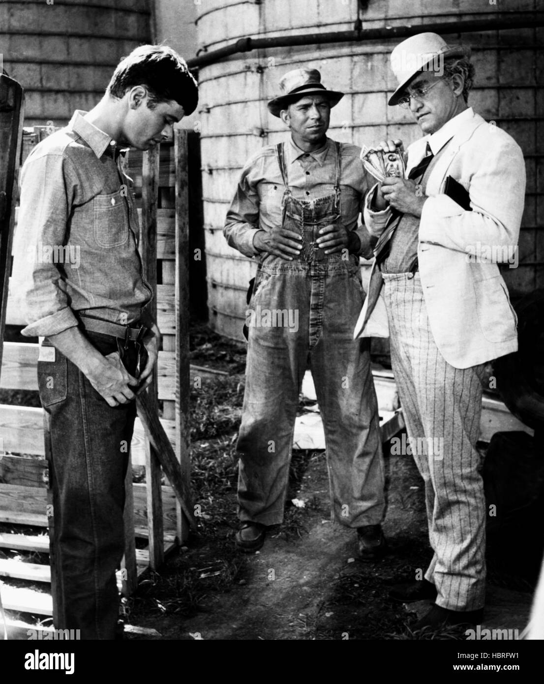 THE FLIM-FLAM MAN, from left: Michael Sarrazin, Slim Pickens, George C ...