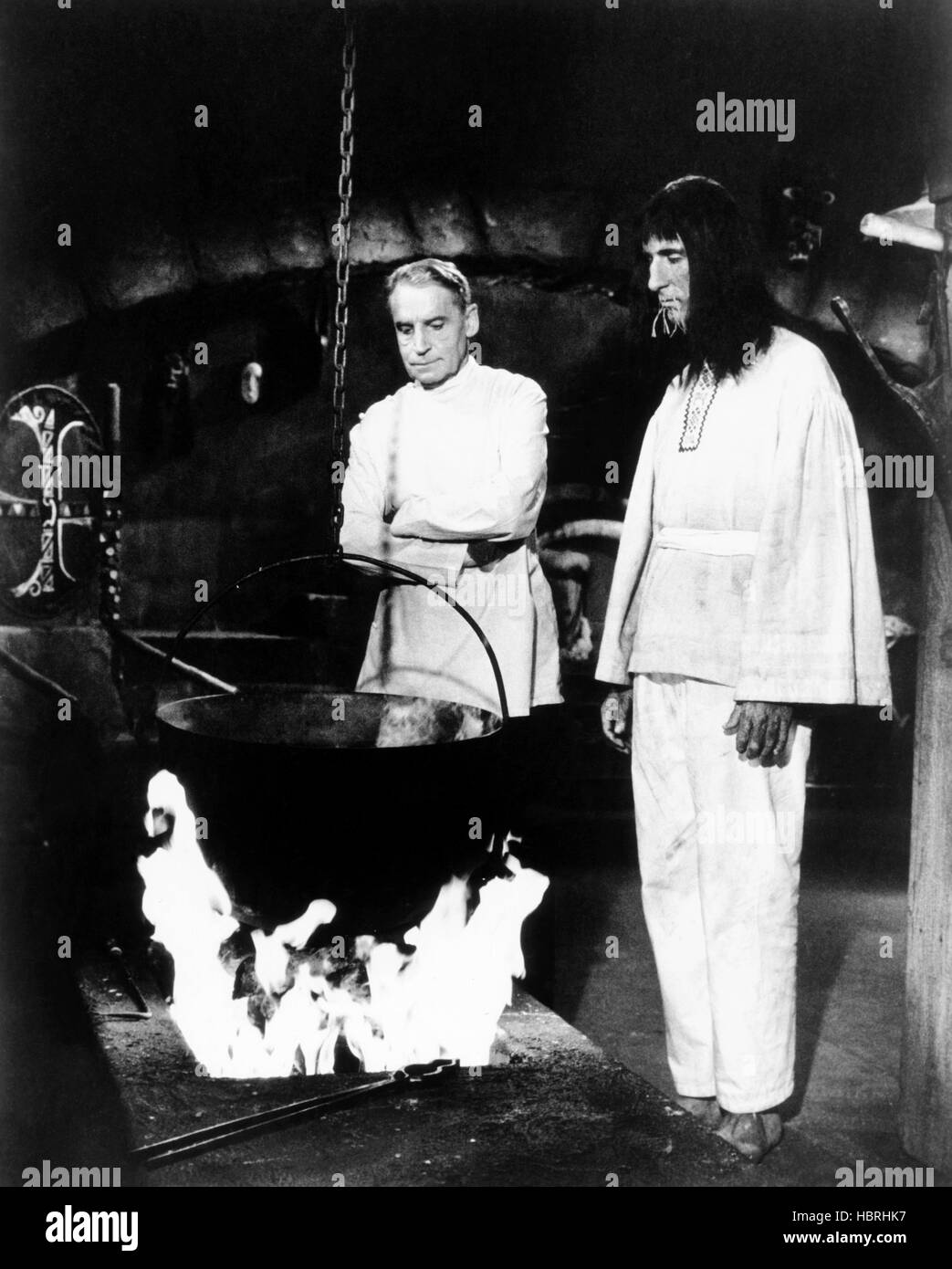 THE FOUR SKULLS OF JONATHAN DRAKE, from left, Henry Daniell, Paul ...