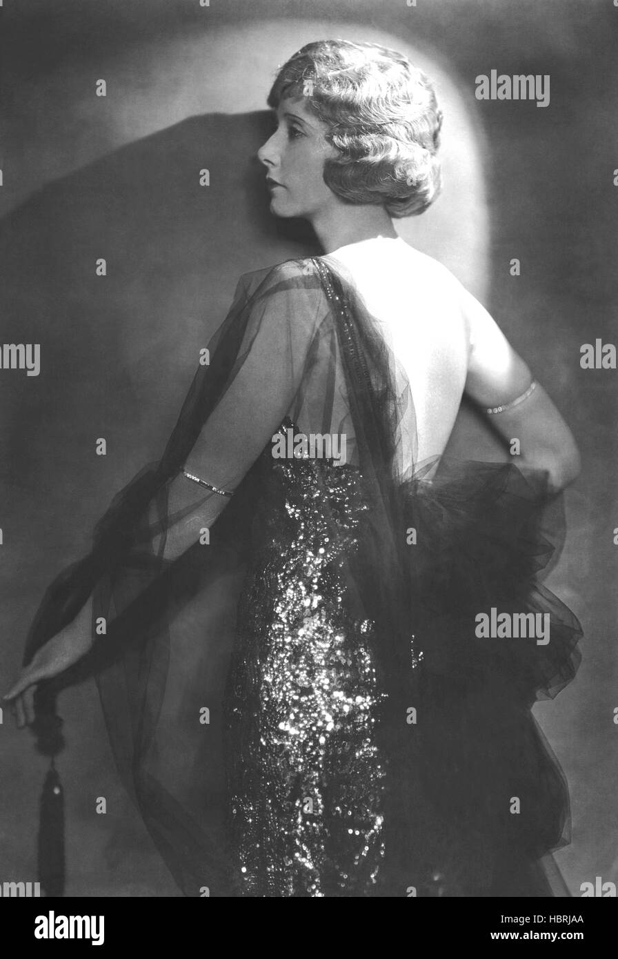 FOOLISH WIVES, Mae Busch, 1922 Stock Photo - Alamy