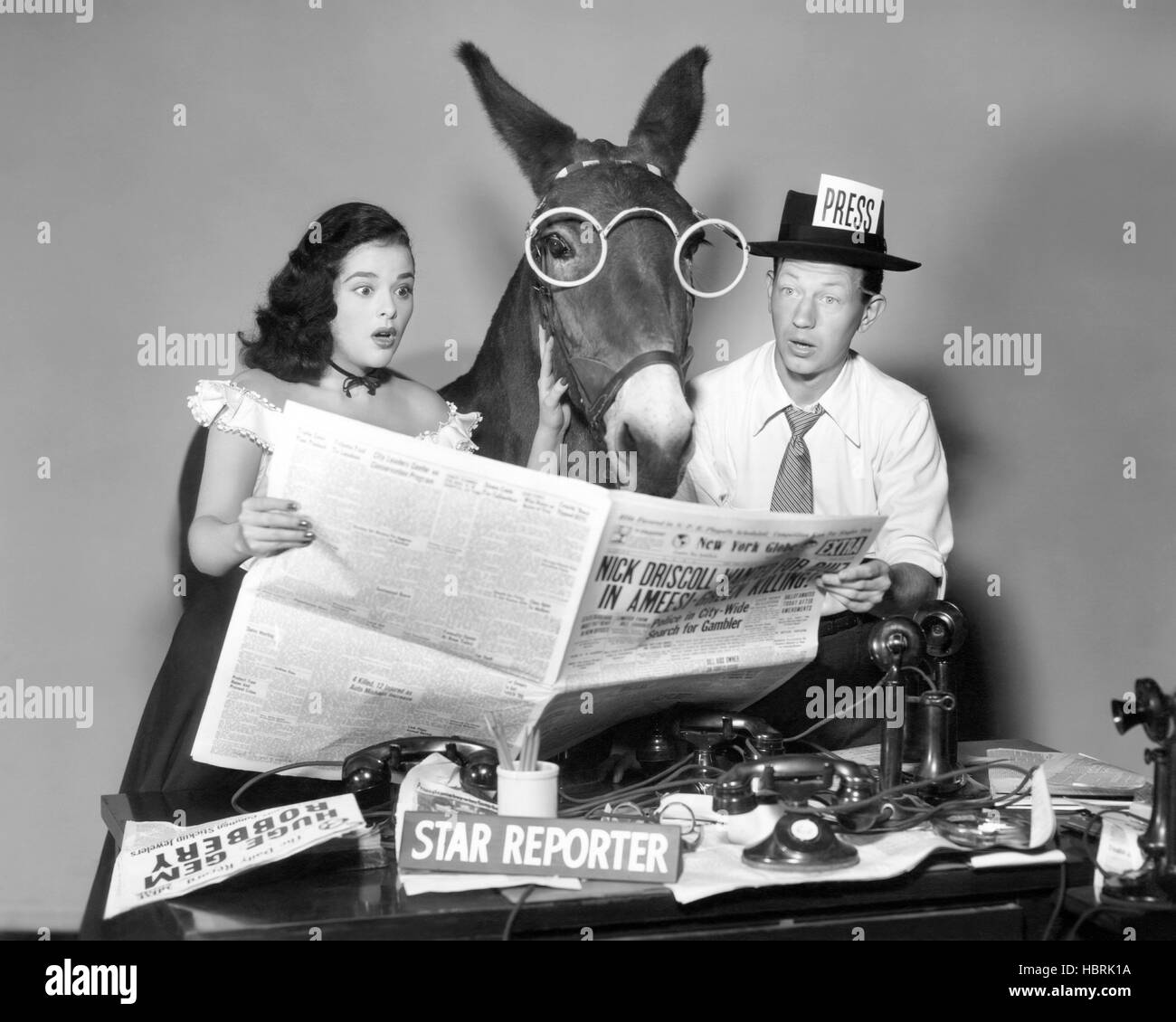 FRANCIS COVERS THE BIG TOWN, from left: Yvette Duguay, Francis the ...